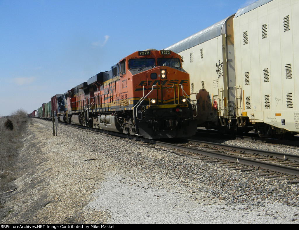 BNSF 7272